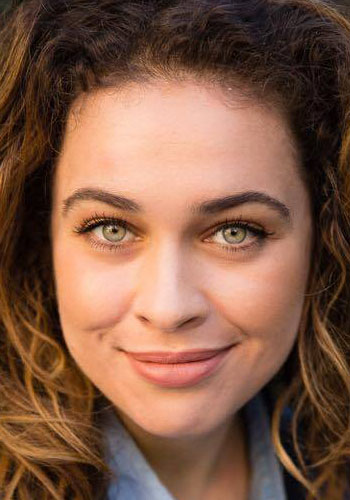 5 Questions with Julia Christensen and James Wright | Suzy Goes See