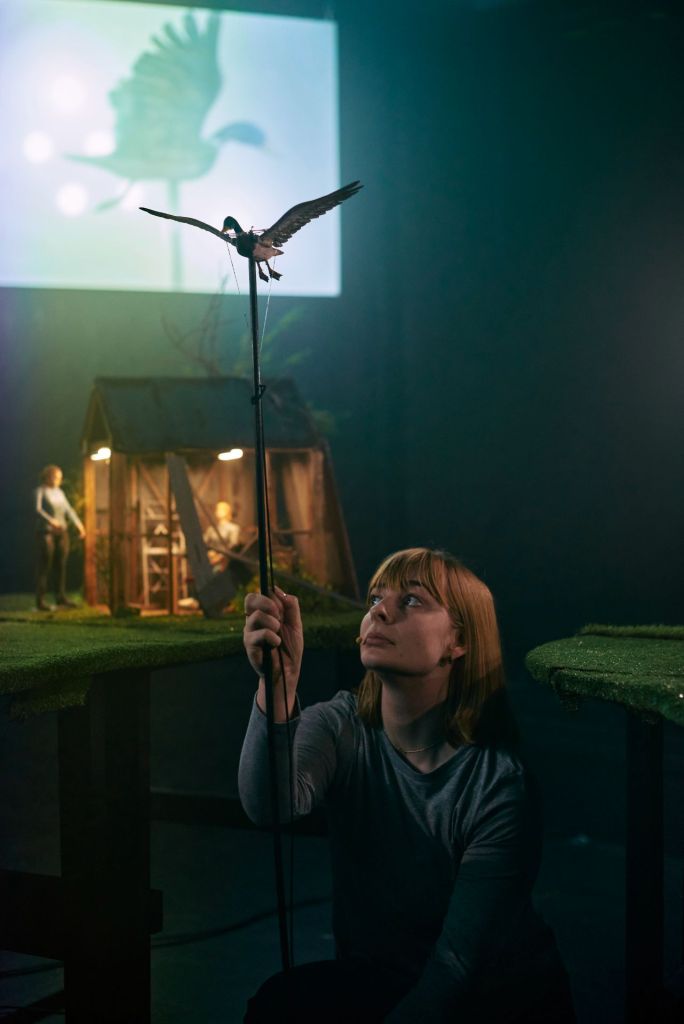 Review: UFO (Griffin Theatre Company) | Suzy Goes See