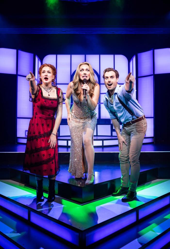 Review: Titanique (The Grand Electric) | Suzy Goes See