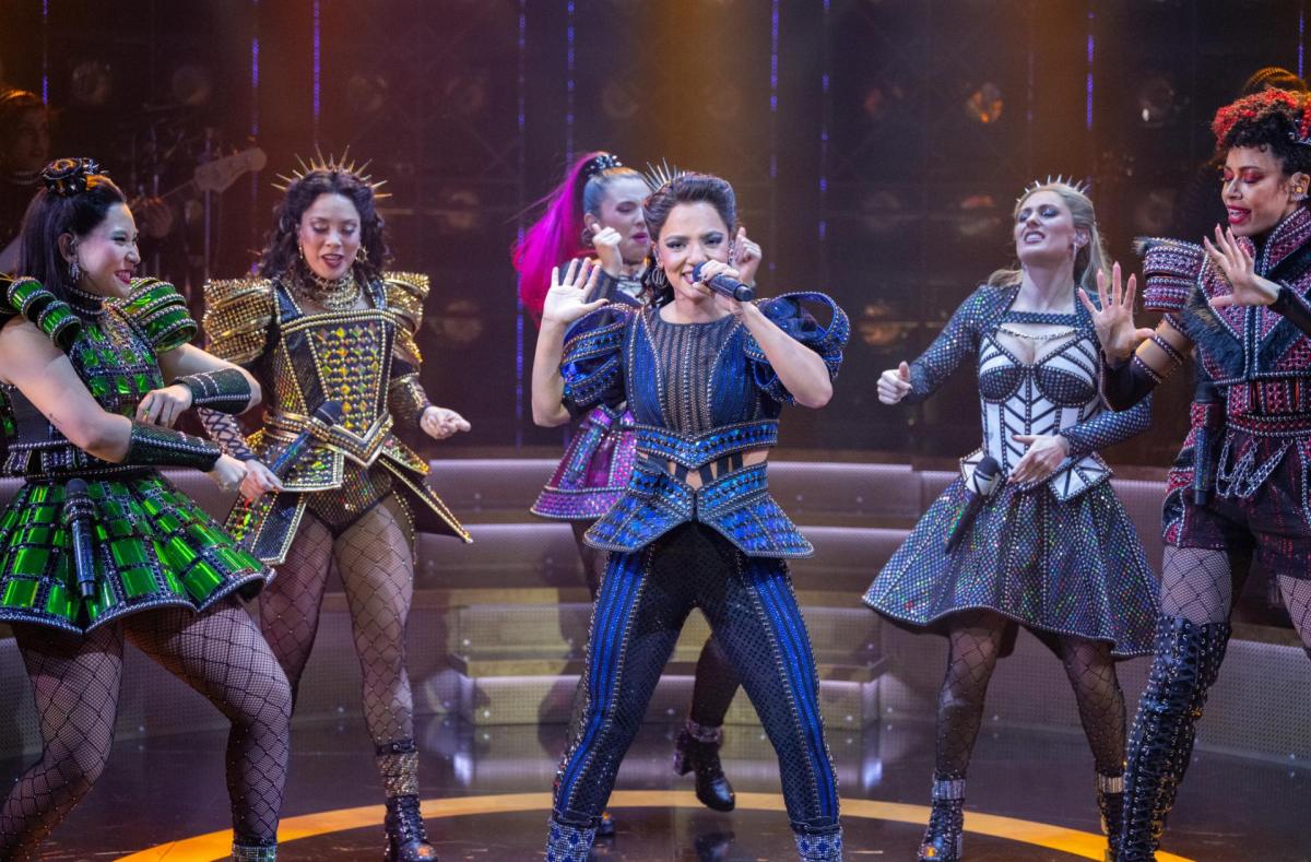 Review: Six (Theatre Royal) | Suzy Goes See