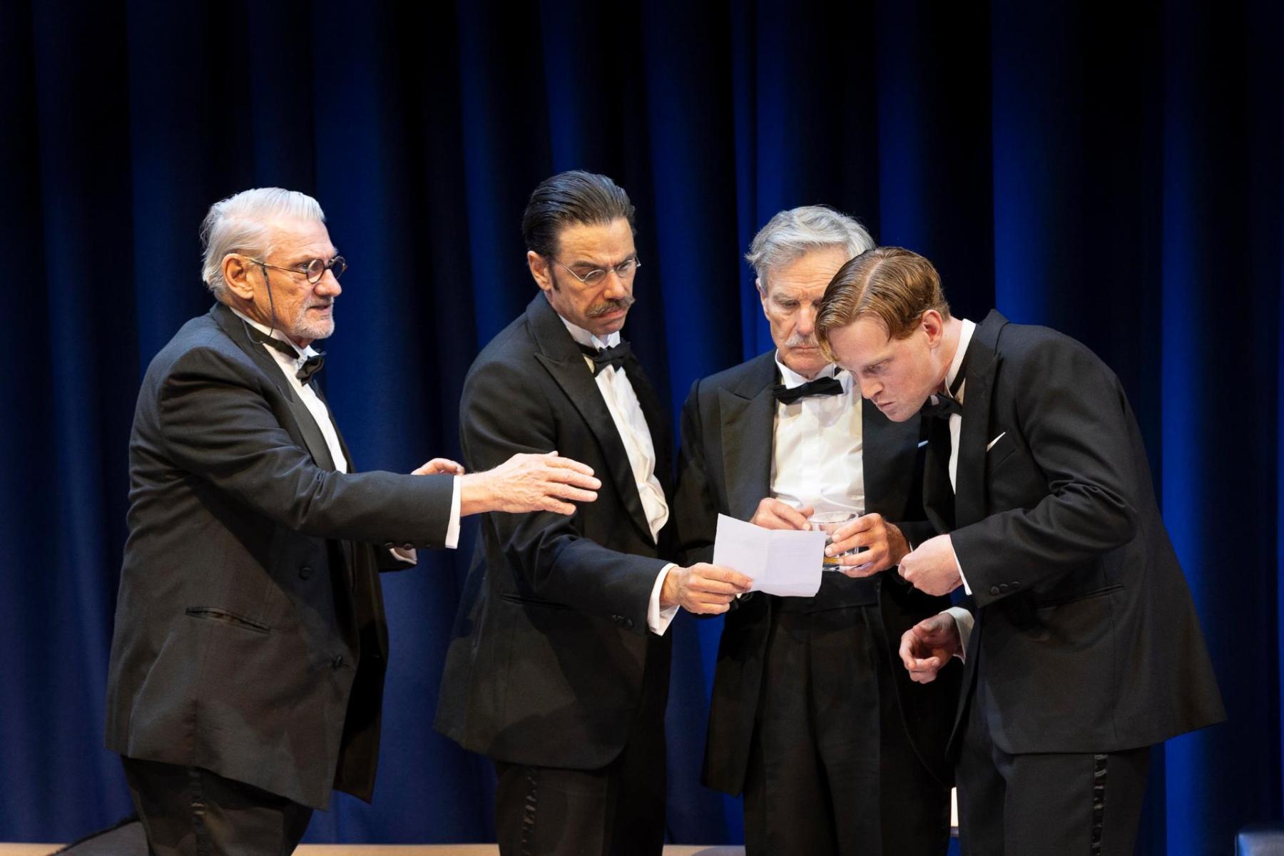 Review: And Then There Were None (Theatre Royal) | Suzy Goes See