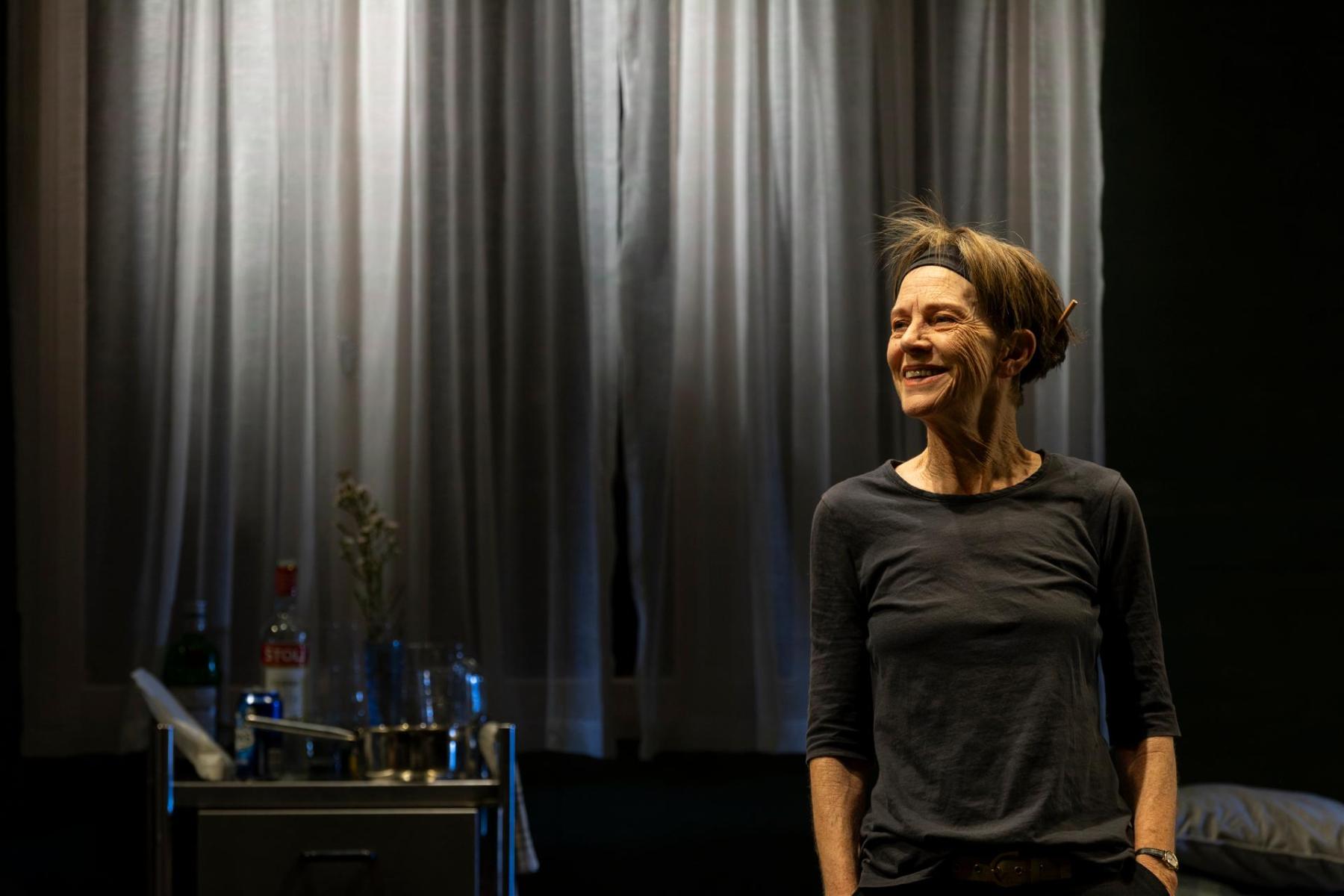 Review: The Spare Room (Belvoir St Theatre) | Suzy Goes See